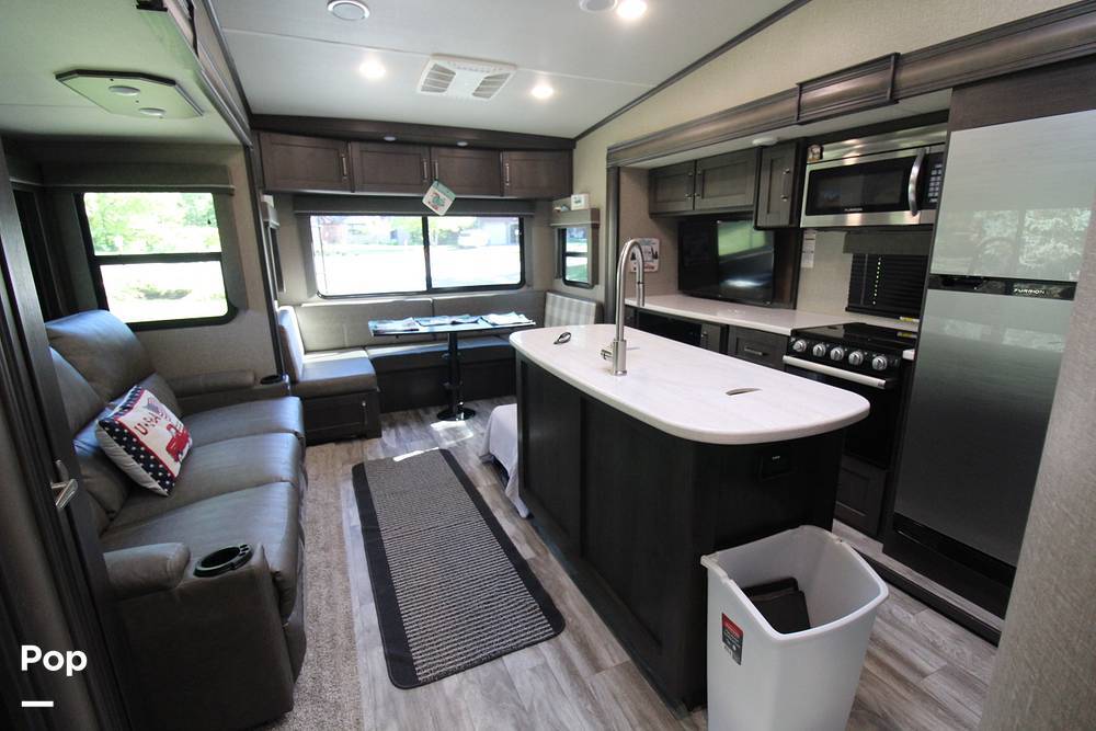 2022 31MB Reflection For Sale - Grand Design RVs - RV Trader