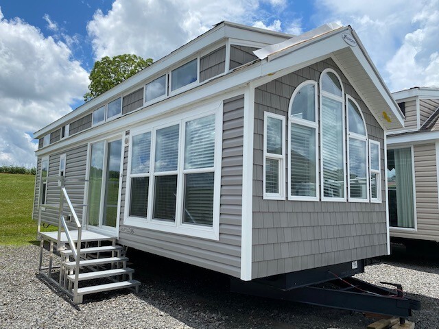 Island Series 4720 For Sale - Kropf Park Models - RV Trader