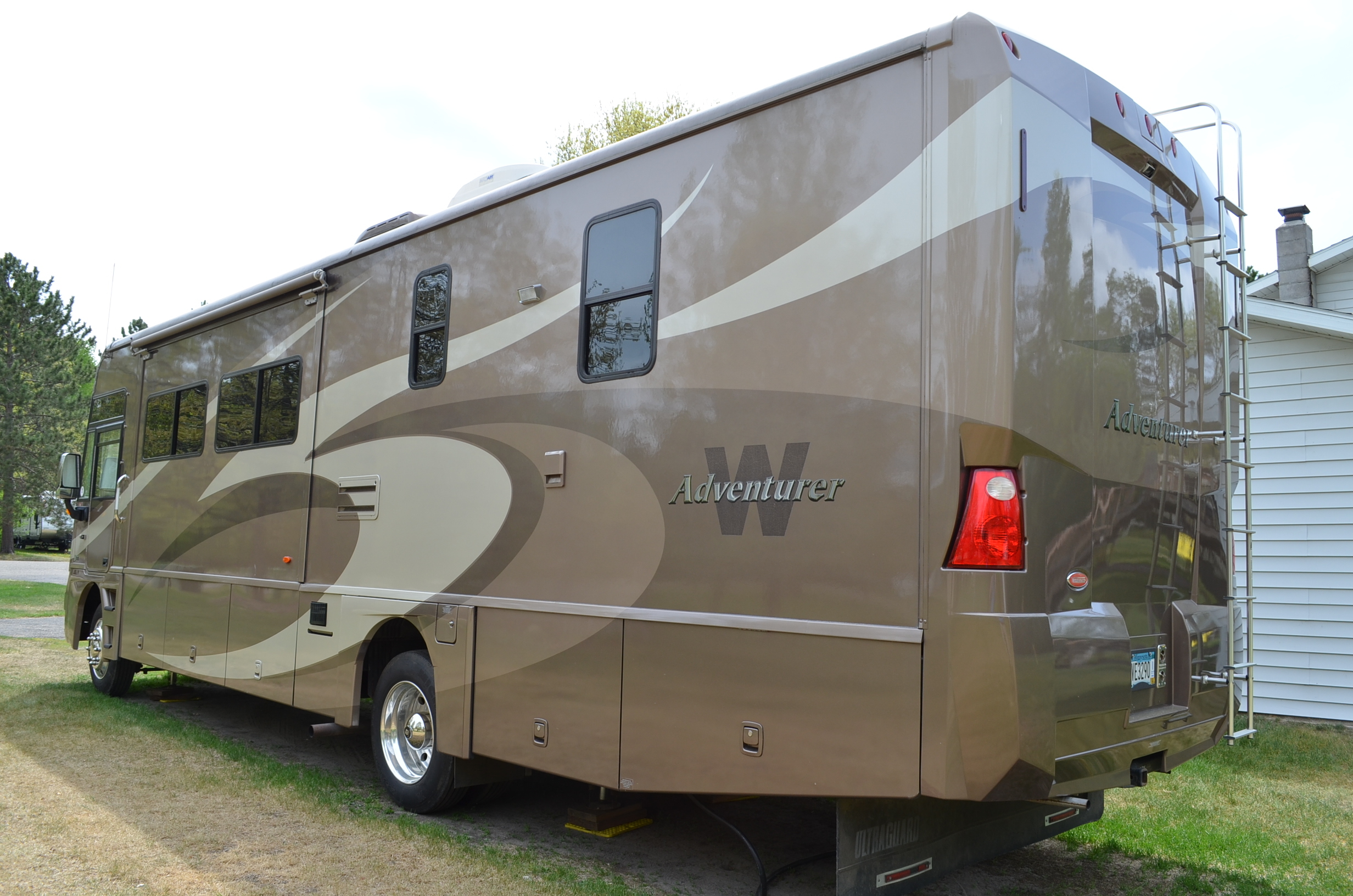 2008 Winnebago ADVENTURER 35A, Bemidji MN - 5017252878 - RVtrader.com