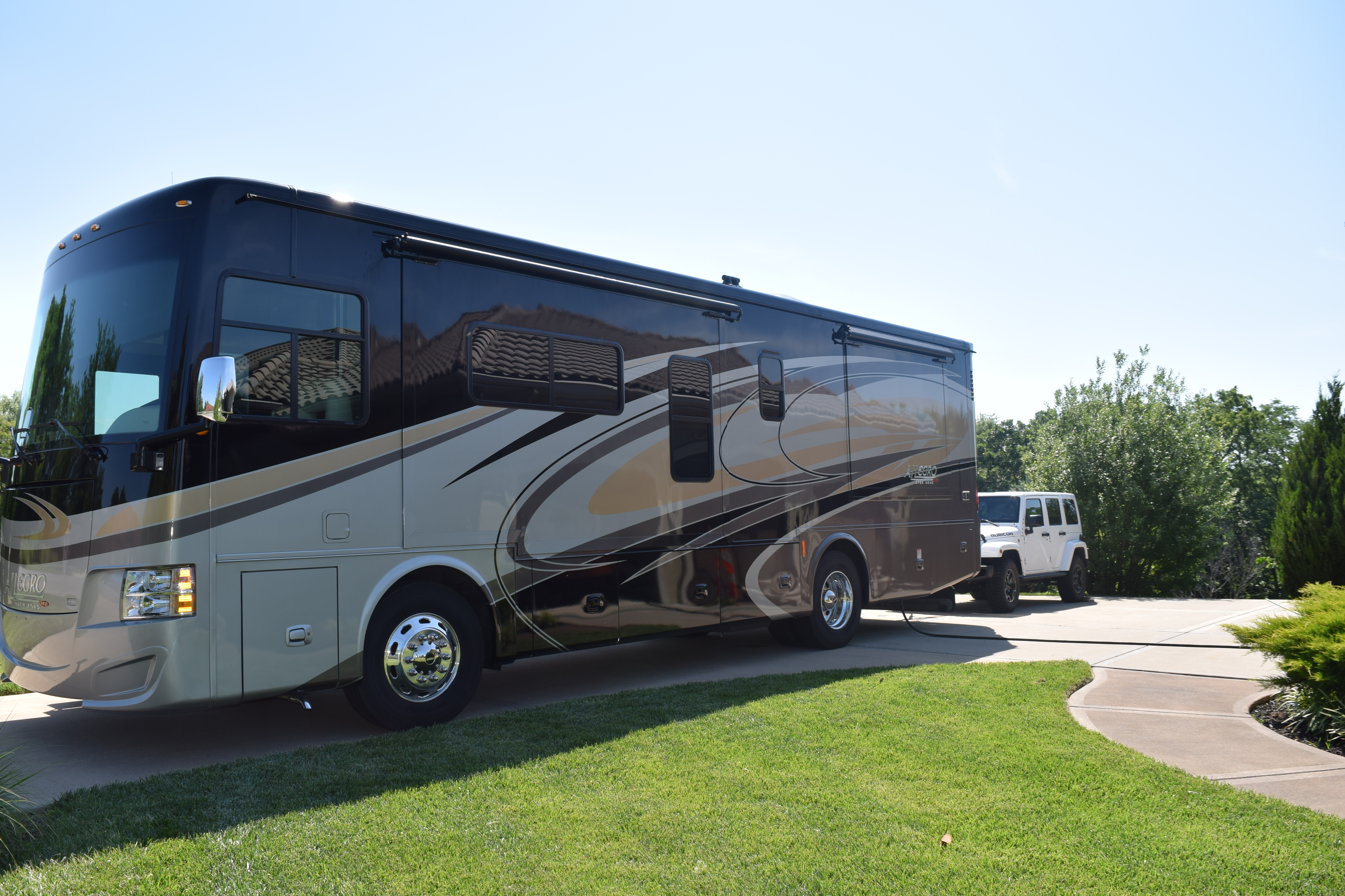 Allegro Red For Sale - Tiffin Motorhomes Class A Motorhomes Near Me ...