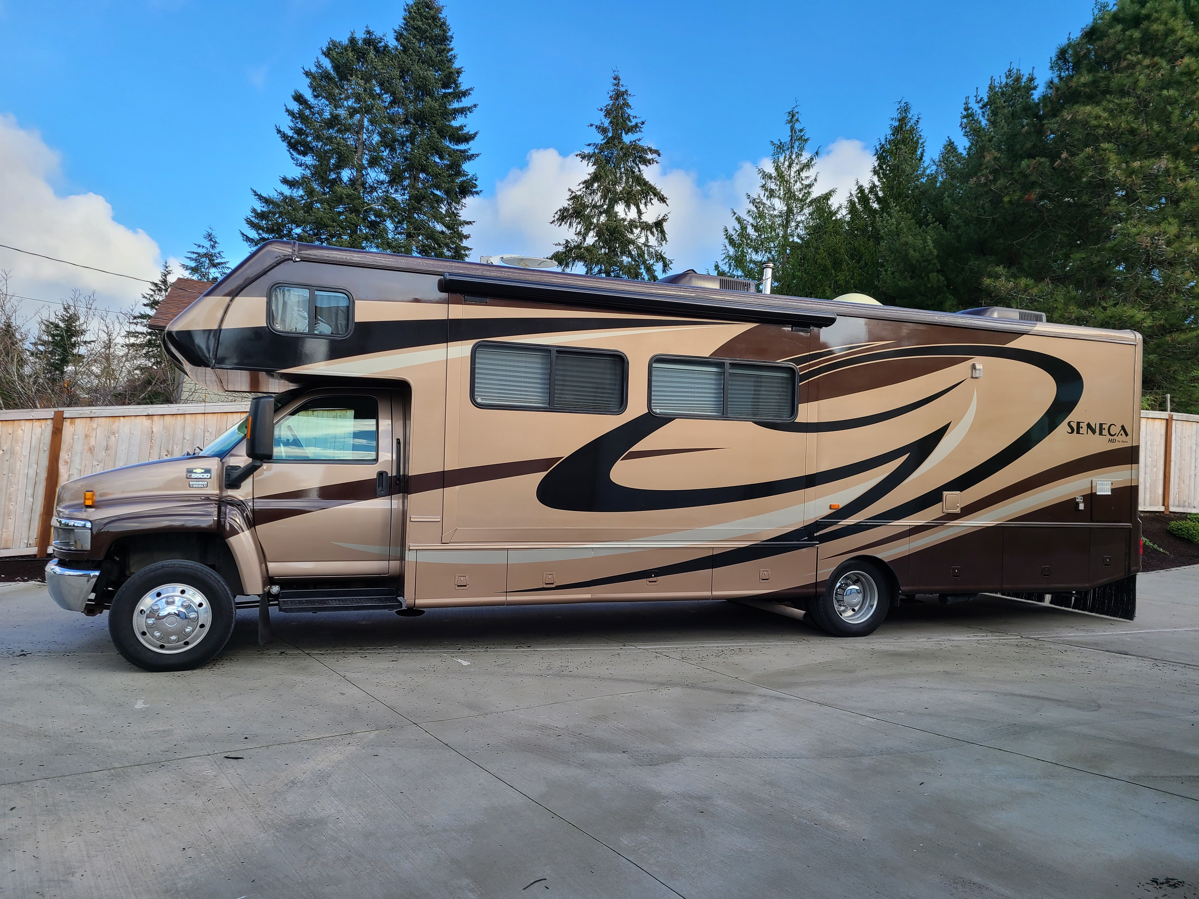 Class C Motorhomes For Sale - Class C RVs Near Me - RV Trader