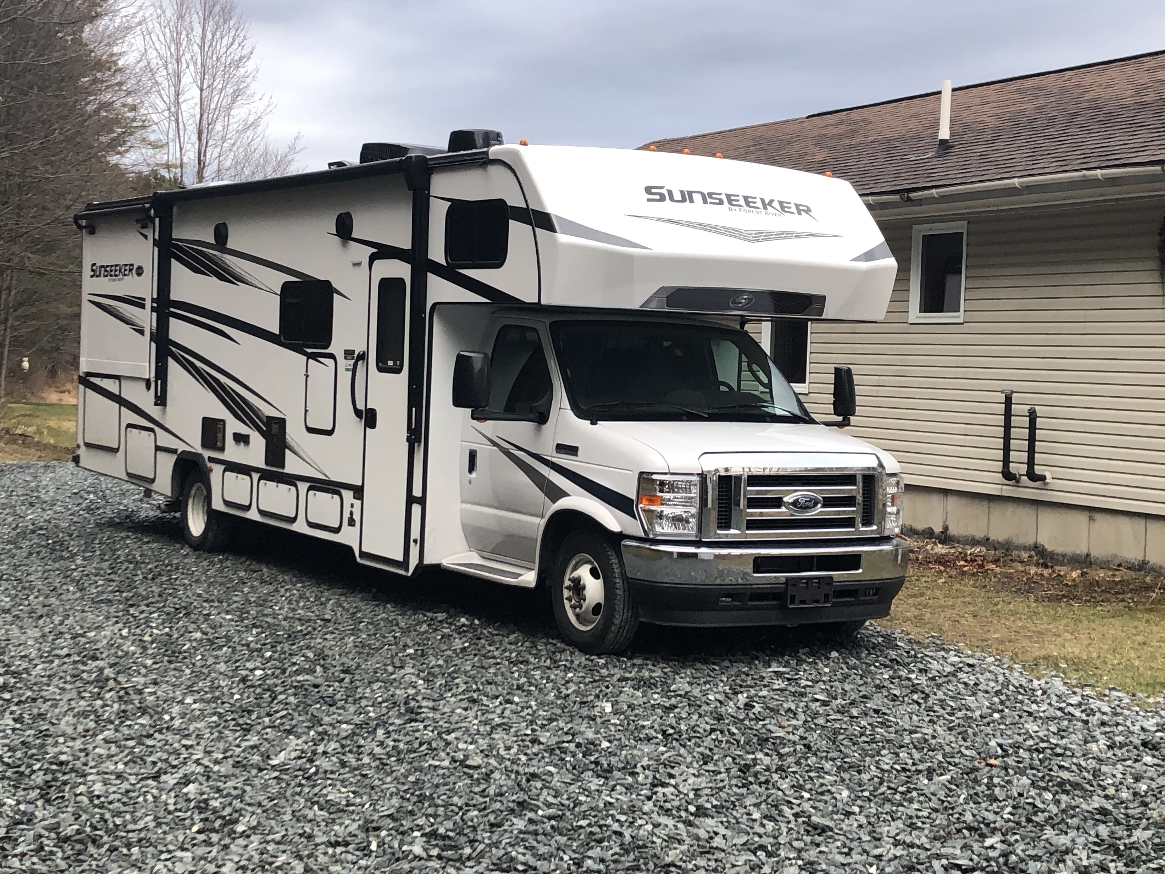 Sunseeker 3010DS For Sale - Forest River RVs Near Me - RV Trader