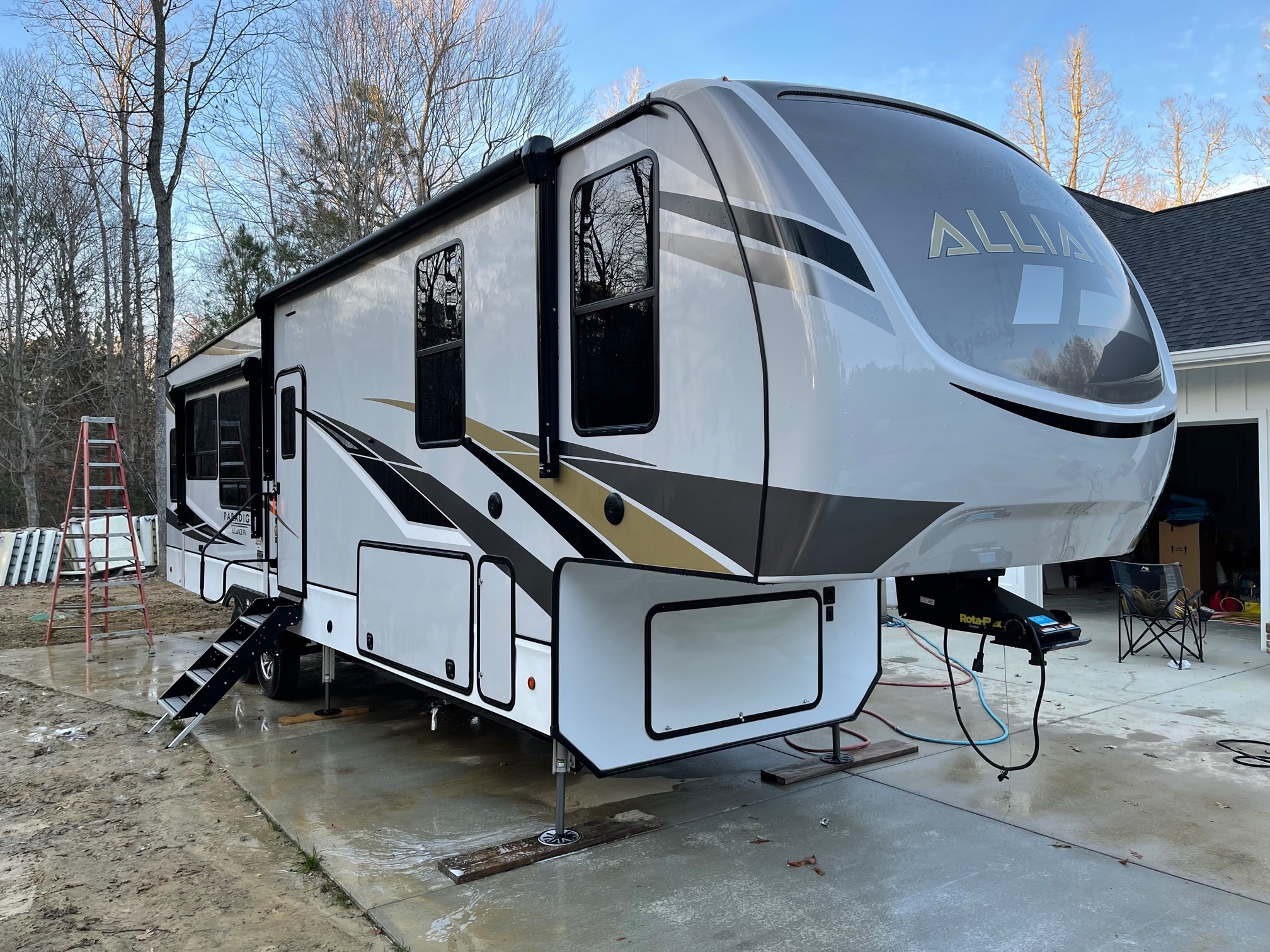 Paradigm 340RL For Sale - Alliance Rv Fifth Wheels Near Me - RV Trader