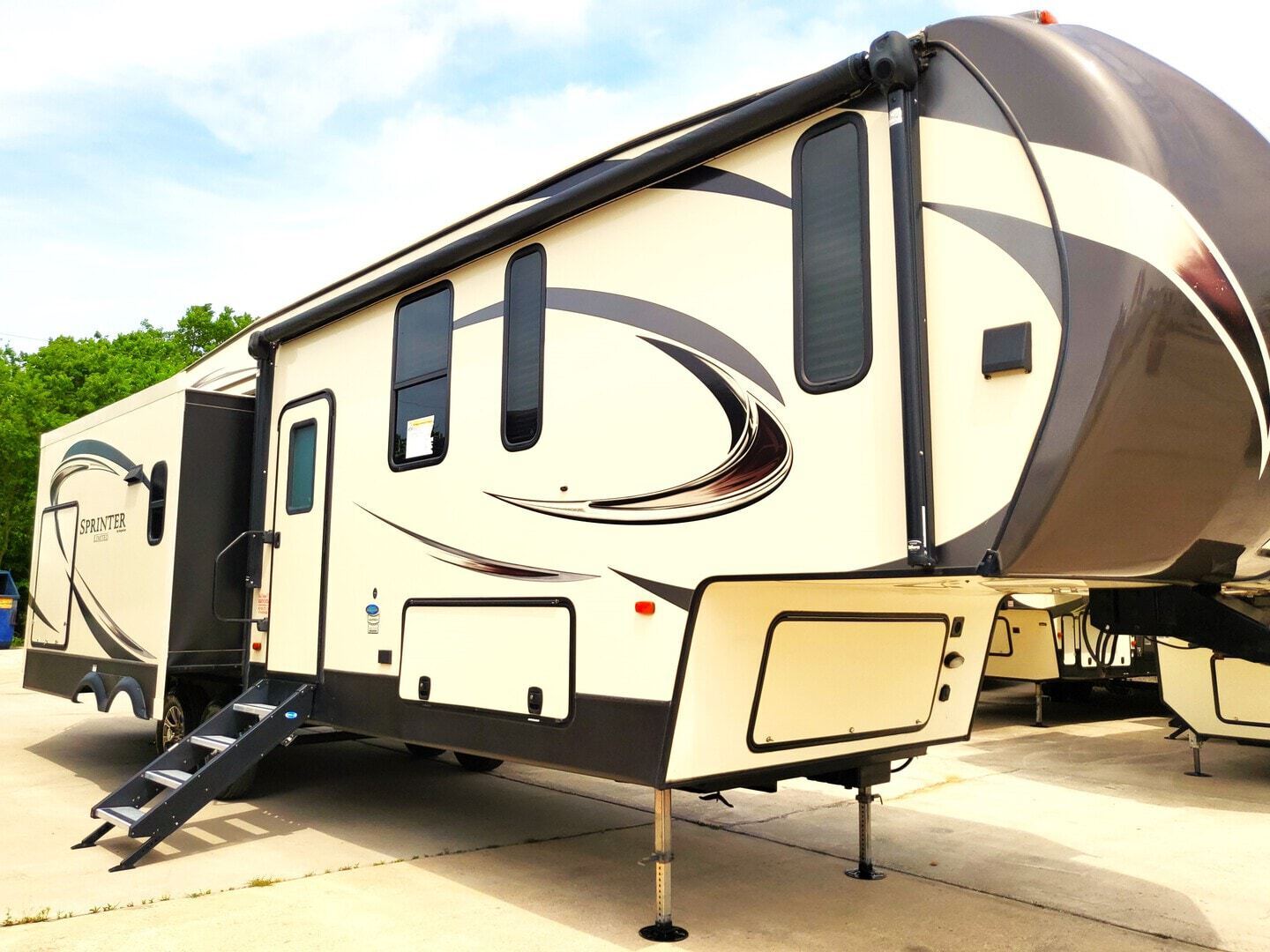 Used 2018 Keystone Sprinter Limited (fifth Wheel) 3151FWRLS in Royse ...