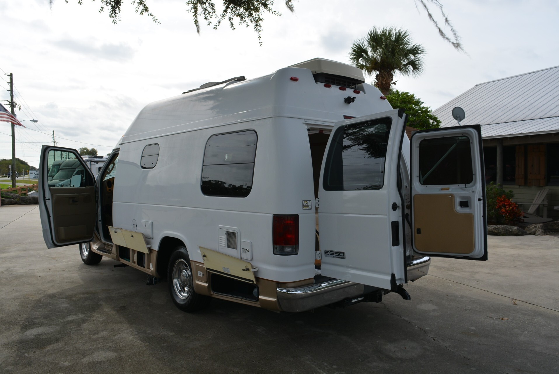 2006-2012 Pleasure Way For Sale - Pleasure Way Class B RVs - Class B ...