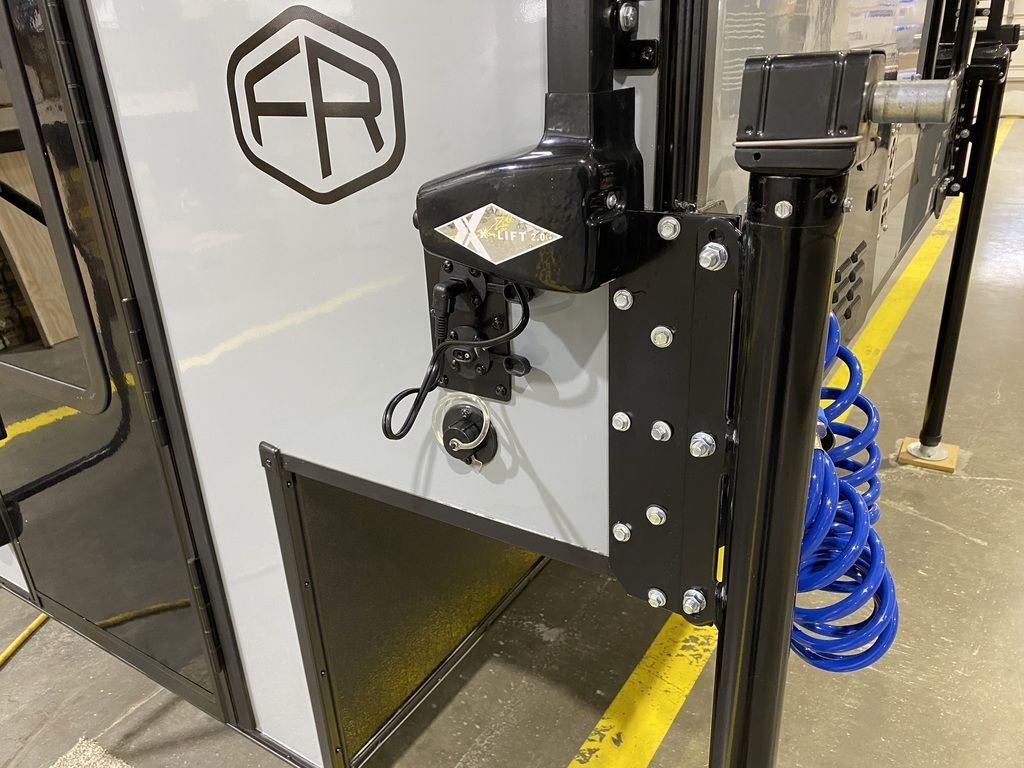 New 2024 Palomino Backpack Edition Truck Camper Soft Side SS-500 in ...