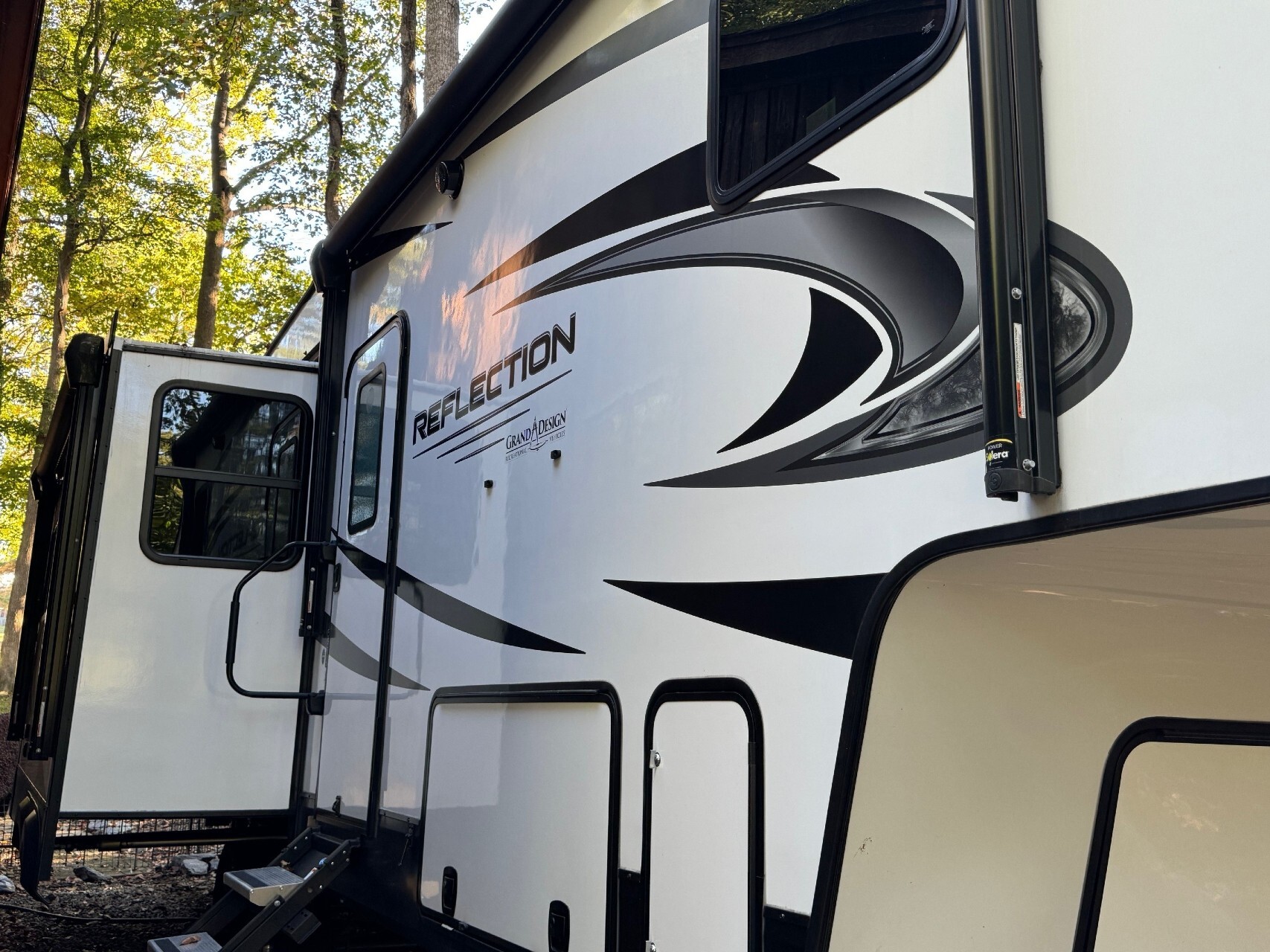 East Brookfield, NC - Reflection For Sale - Grand Design Fifth Wheel ...