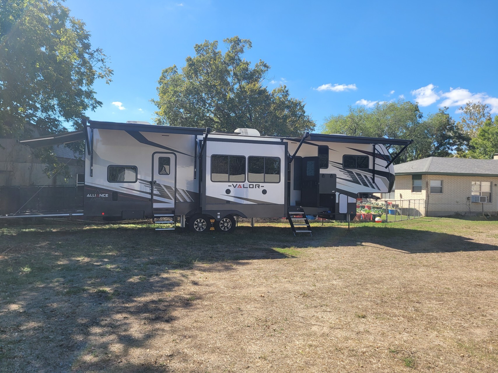 New Braunfels, TX - 2022 Valor For Sale - Alliance Rv Fifth Wheel RVs ...