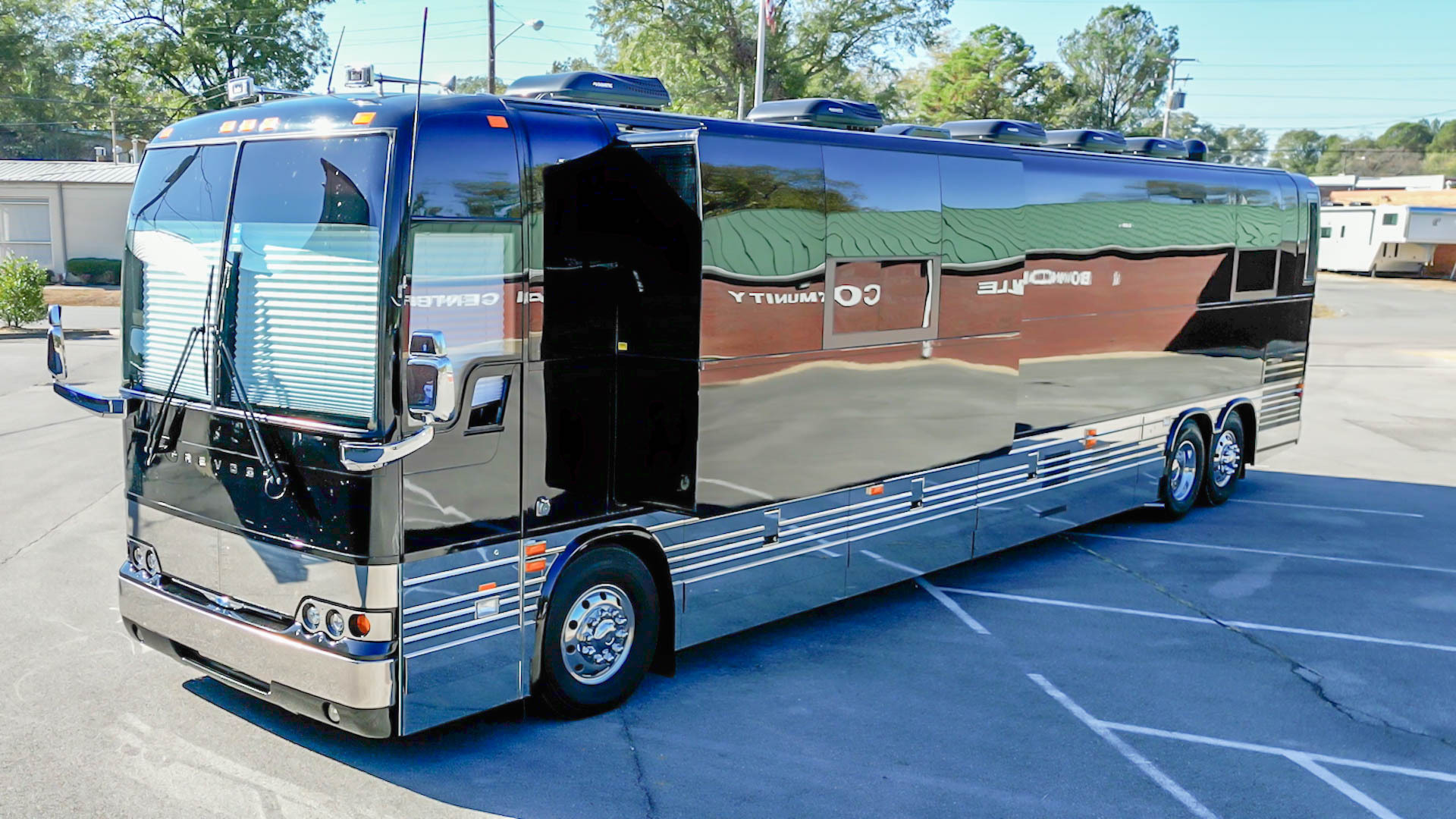 2005-2021 X3 45 Vip For Sale - Prevost RVs - RV Trader