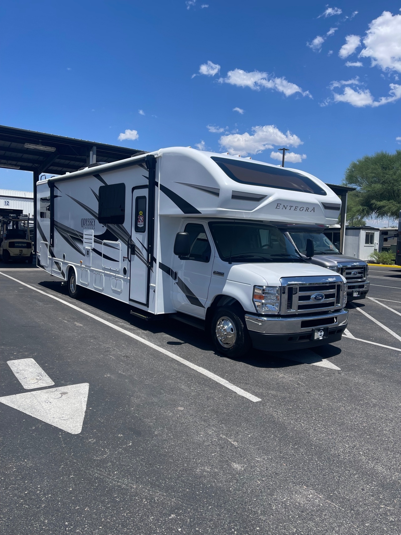 Used 2023 Class C RVs - Class C Bunkhouse Motorhomes For Sale Sleeps 10 ...