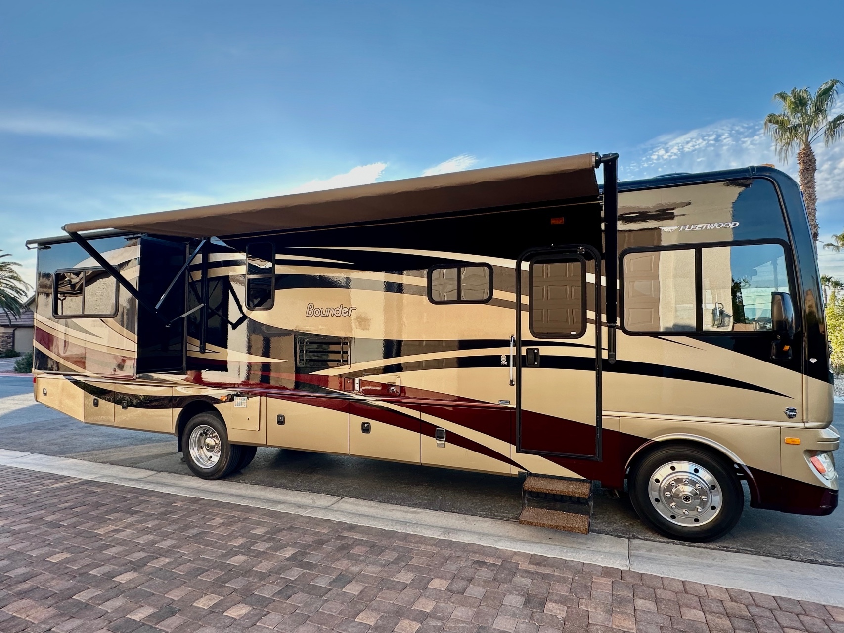 Nevada - 2012 Bounder For Sale - Fleetwood RVs - RV Trader