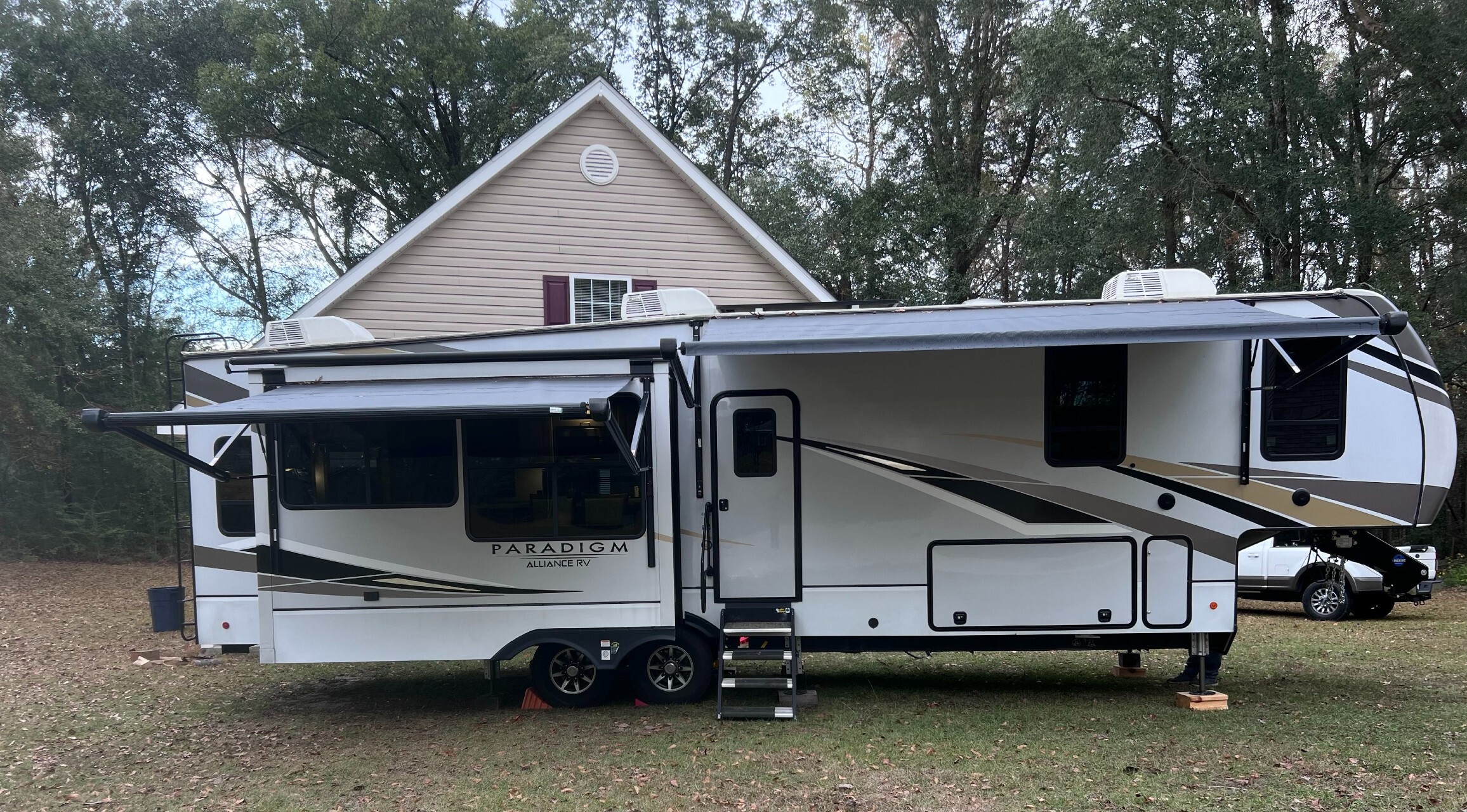 Paradigm 340RL For Sale - Alliance Rv Fifth Wheel RVs - Fifth Wheels ...