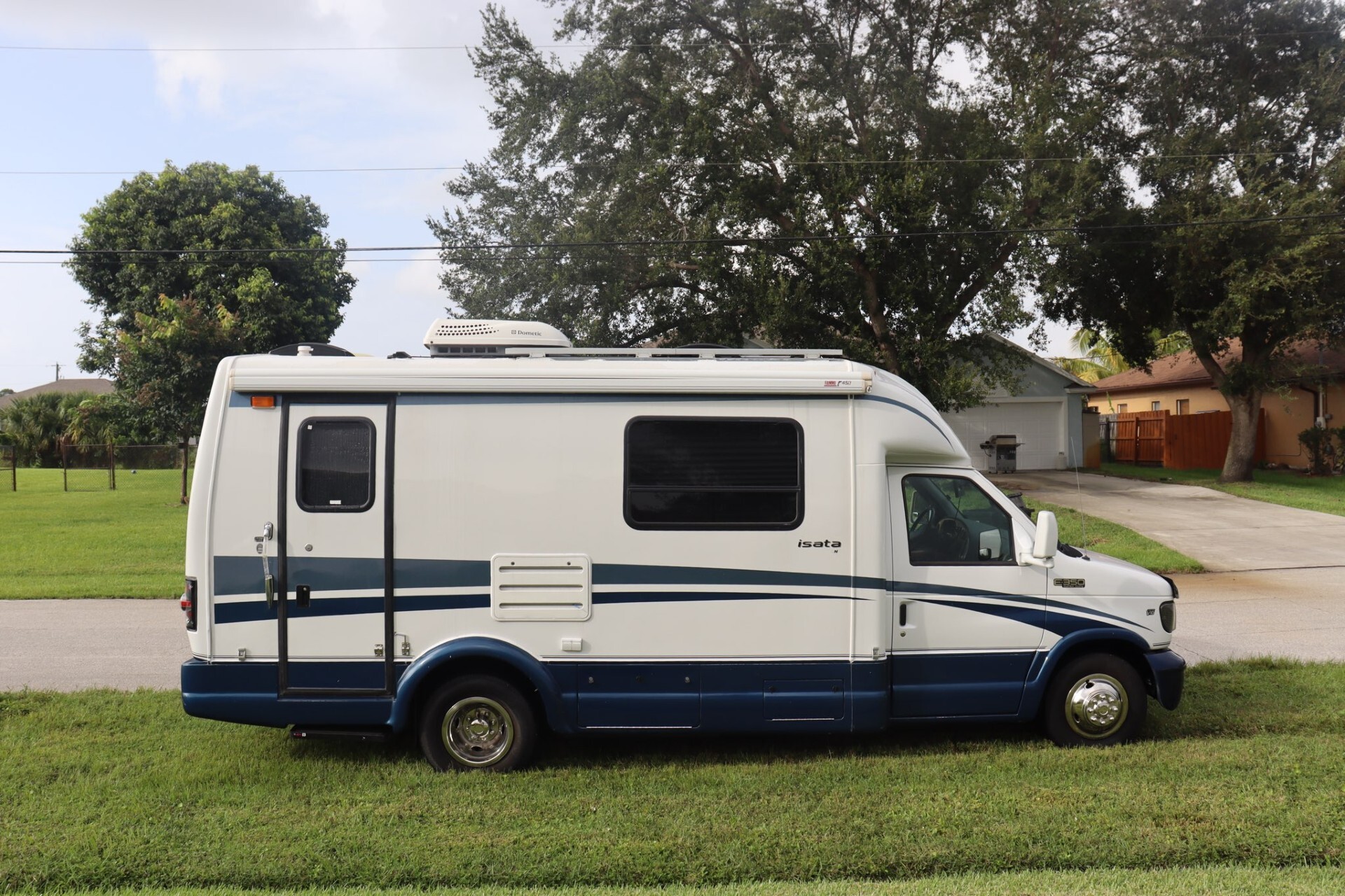 Dynamax Corp For Sale - Dynamax Corp Class B RVs - Class B Motorhomes ...