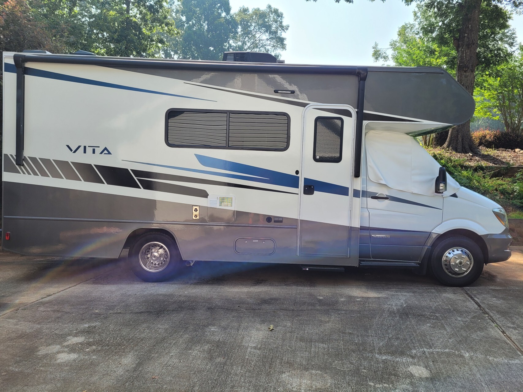 24P Vita For Sale - Winnebago RVs - RV Trader