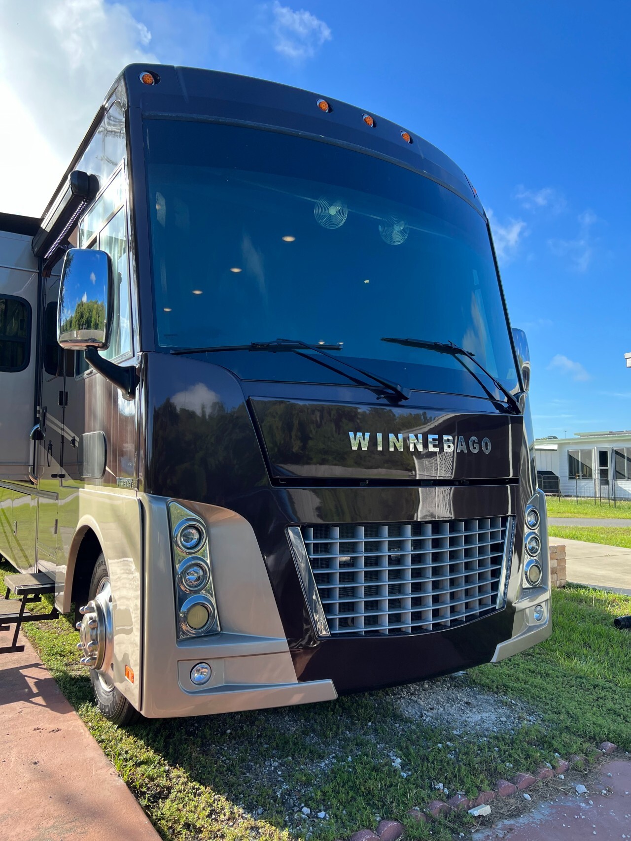 38Q Adventurer For Sale - Winnebago RVs - RV Trader