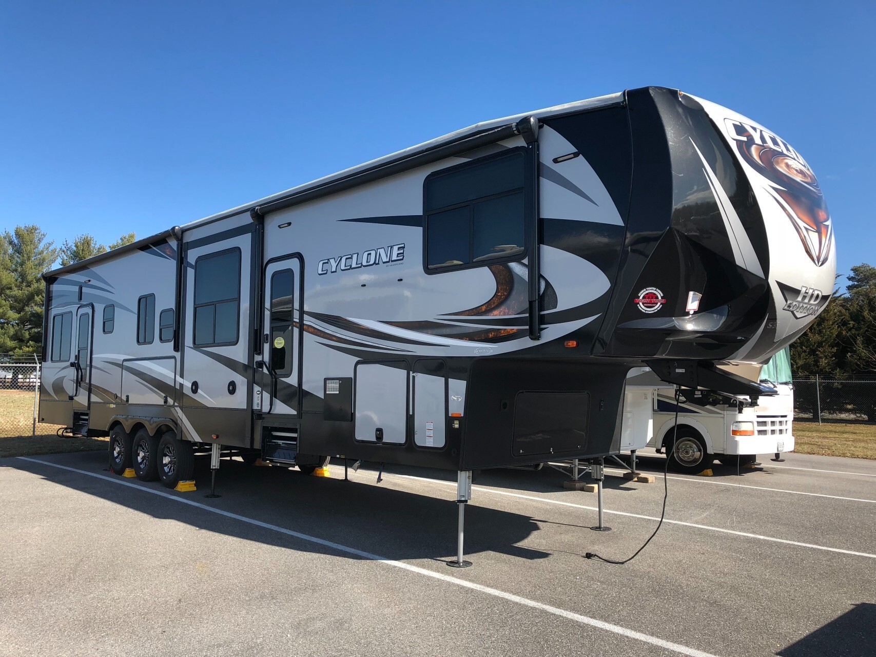 2018 4005 Cyclone For Sale - Heartland RVs - RV Trader