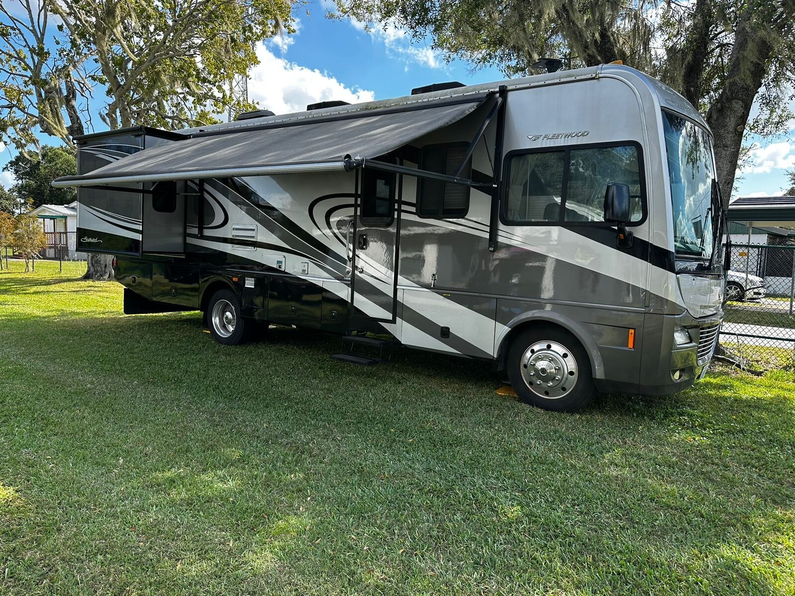 Naples, FL - 32VS Southwind® For Sale - Fleetwood RVs - RV Trader