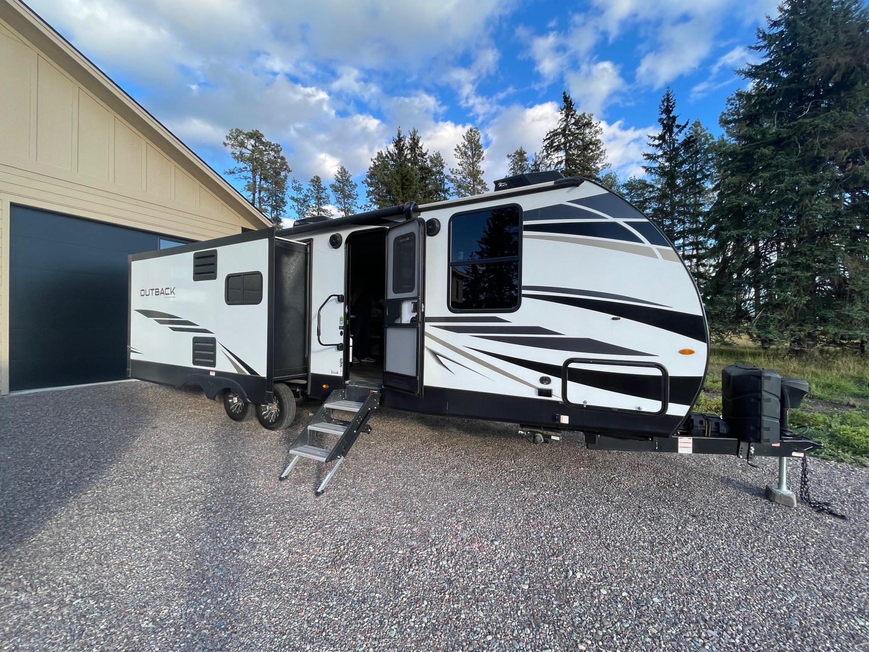 2022 292URL Outback Ultra Lite For Sale - Keystone RVs - RV Trader