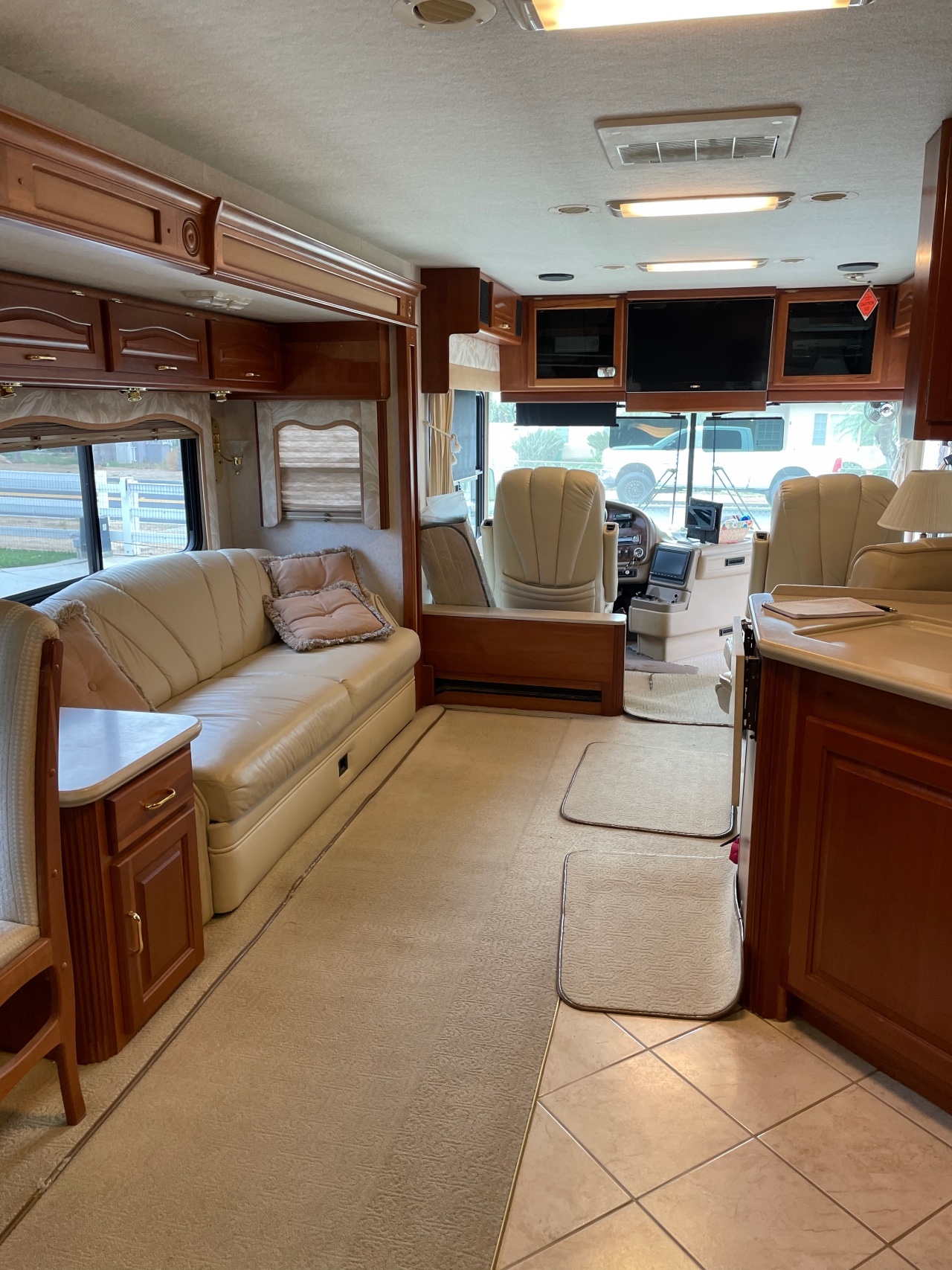 Used 2003 National Islander in Norco, CA - 5030624002 - RV Trader