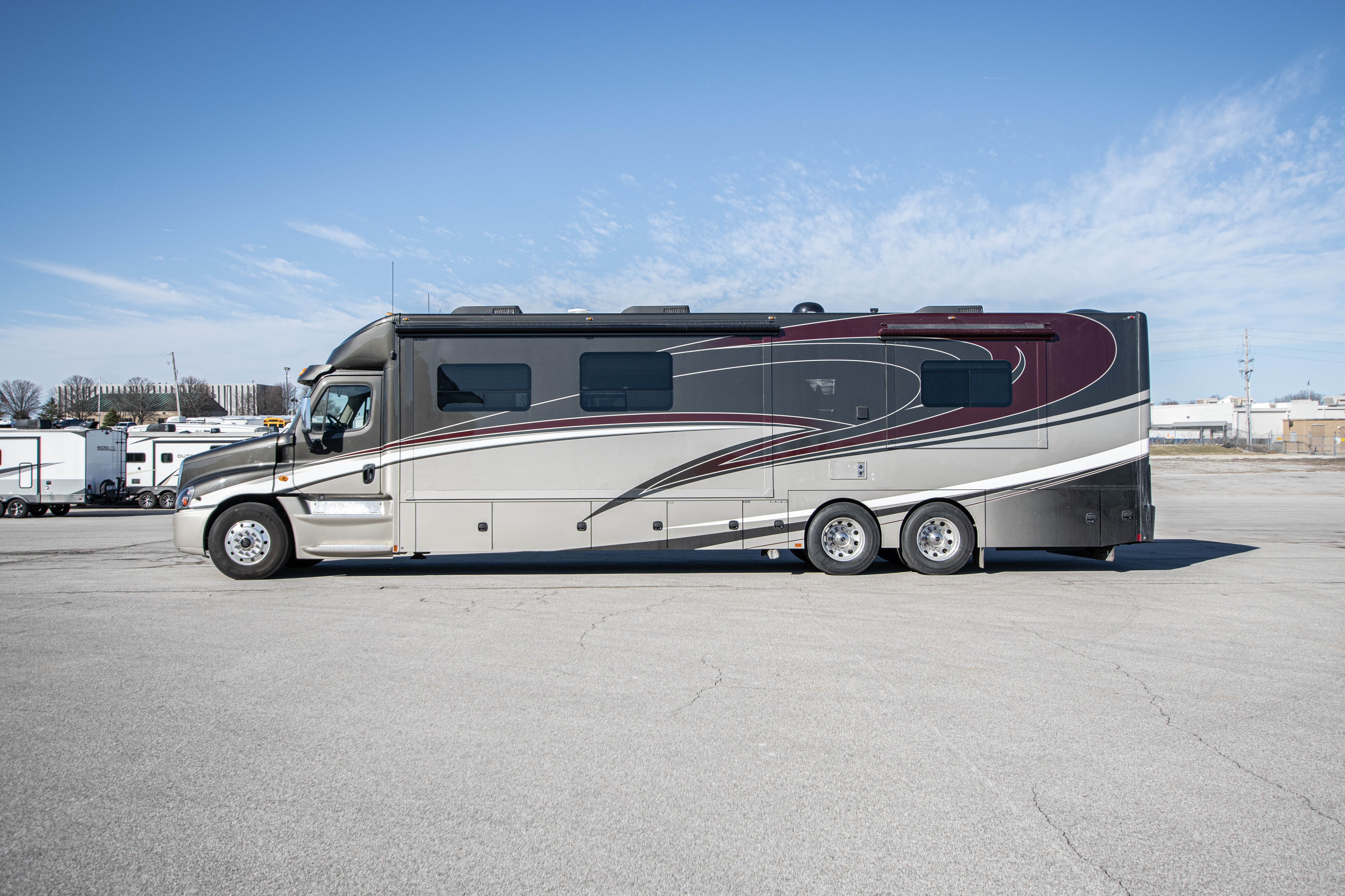 Explorer Xl For Sale - Renegade RVs - RV Trader