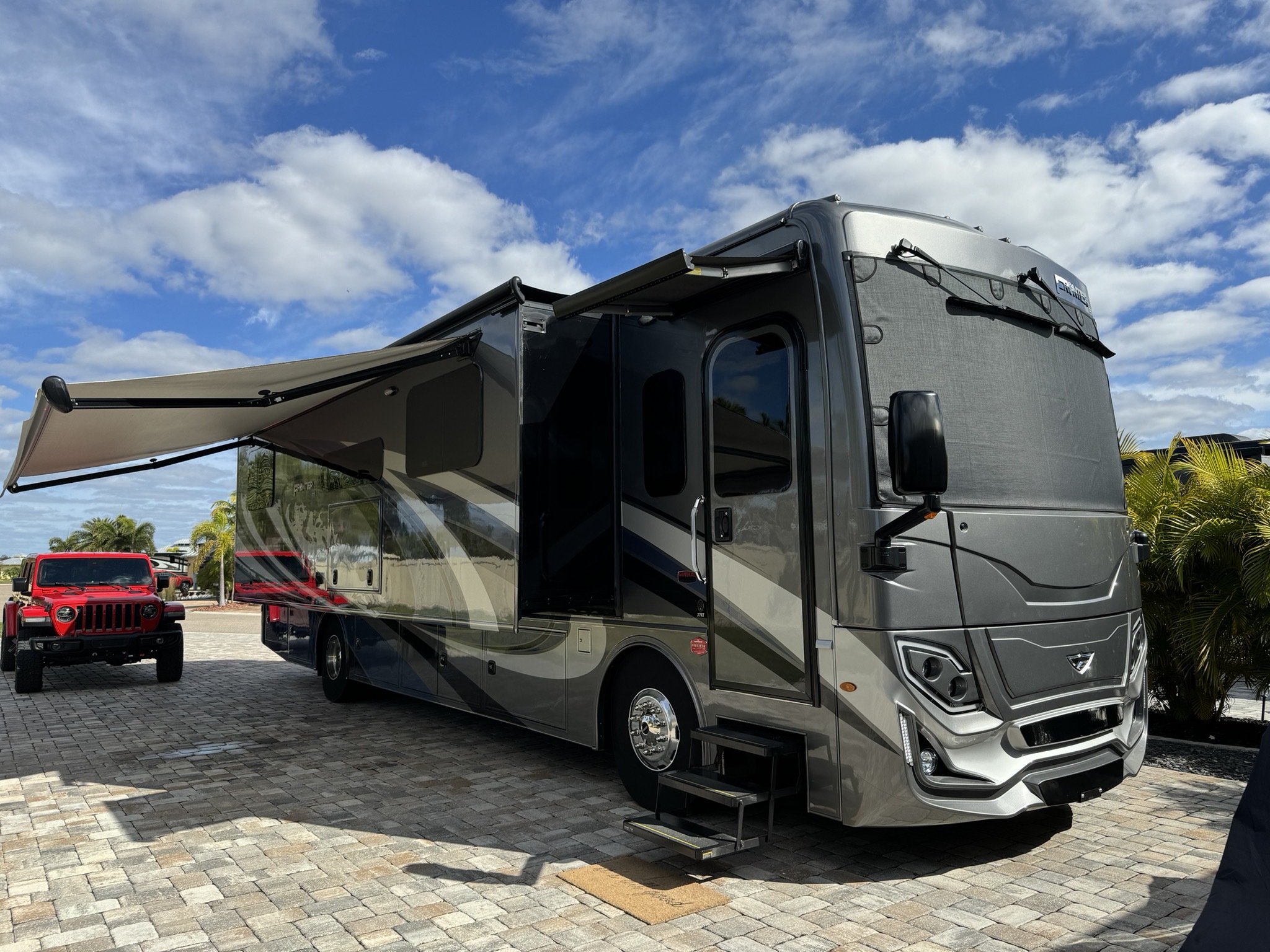 Frontier Gtx For Sale - Fleetwood Class A RVs - Class A Motorhomes - RV ...