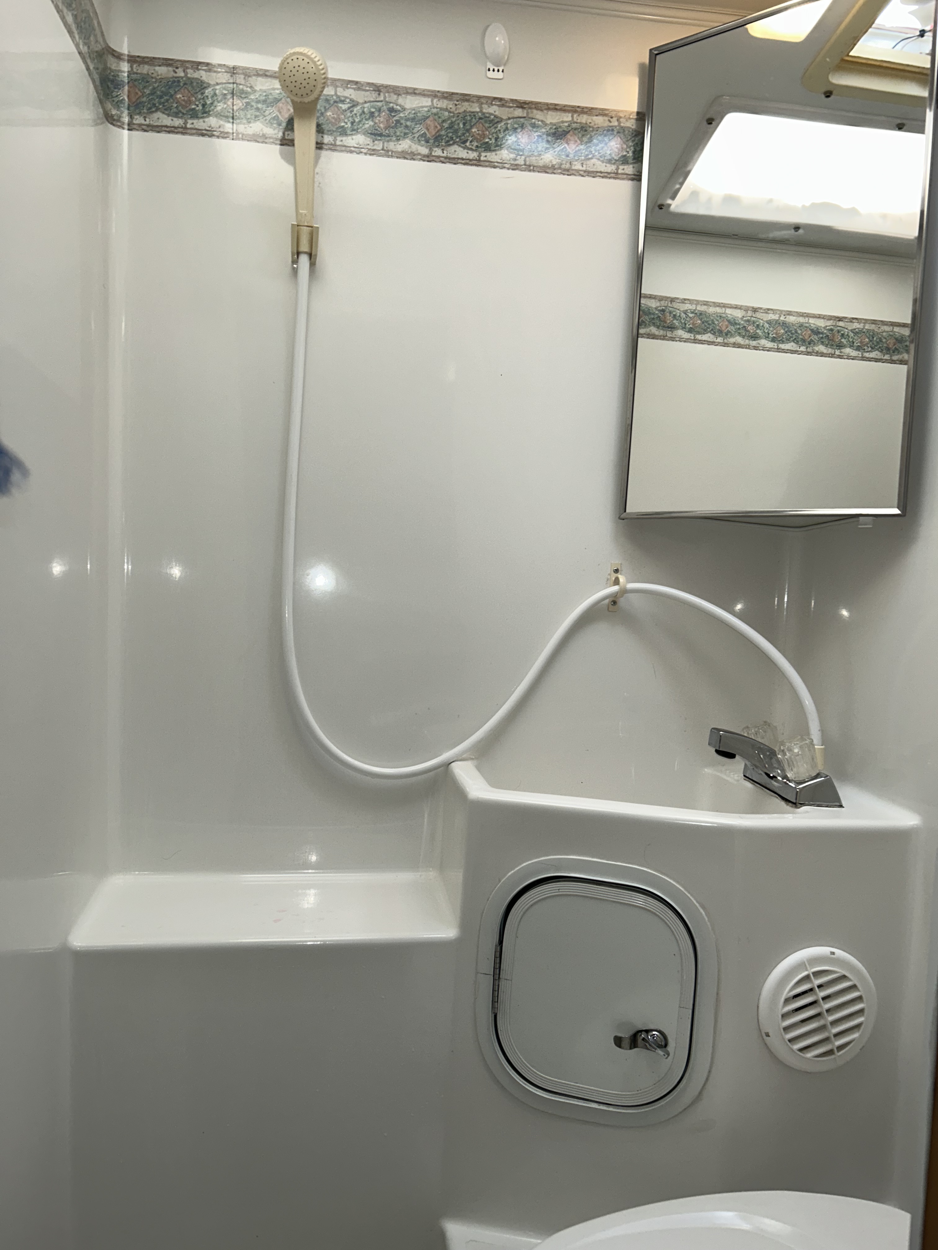 Used 2003 Lance 820 in Cody, WY - 5030627017 - RV Trader