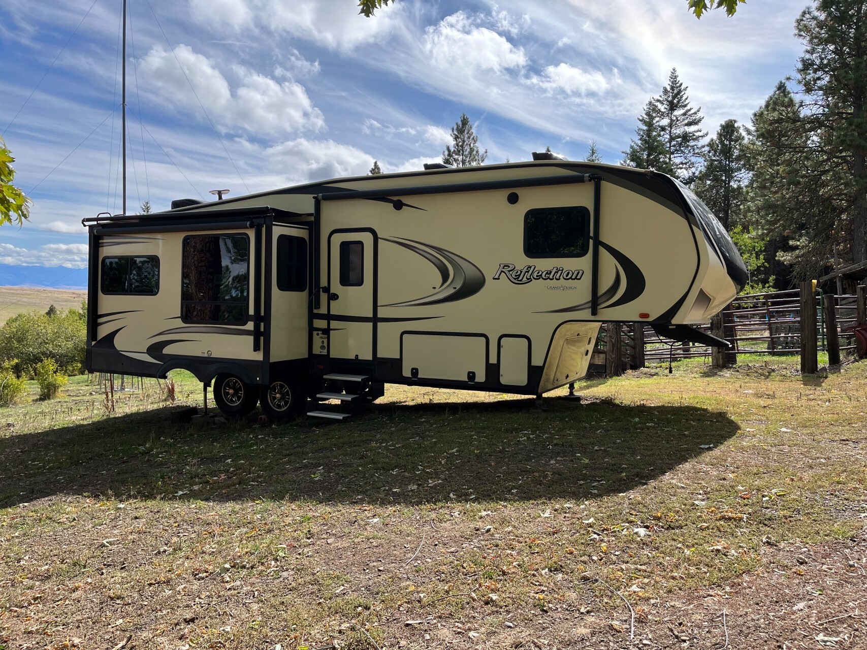 Oregon - Reflection For Sale - Grand Design Park Model RVs - Park ...
