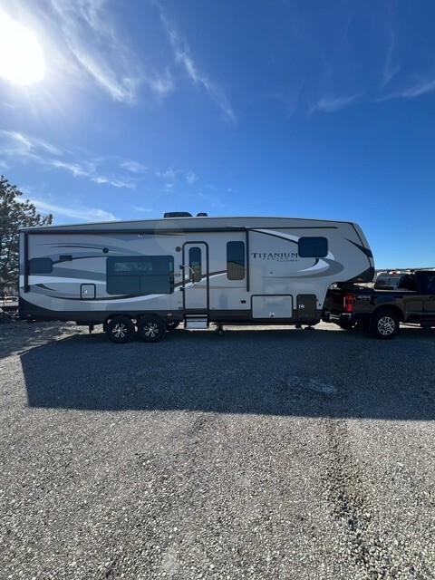 Outdoors Rv Manufacturing For Sale - Outdoors Rv Manufacturing Fifth ...