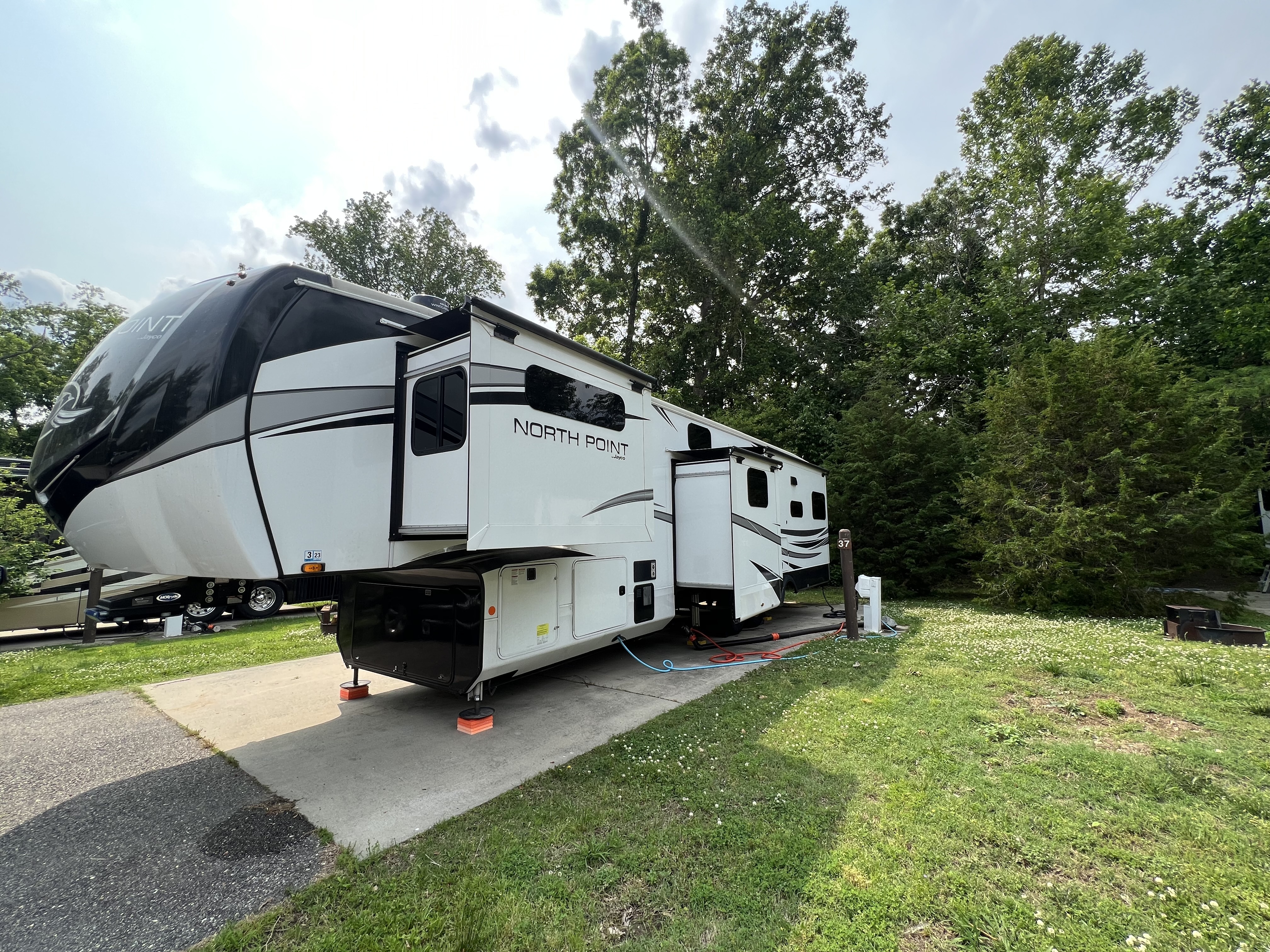 377RLBH North Point For Sale - Jayco RVs - RV Trader