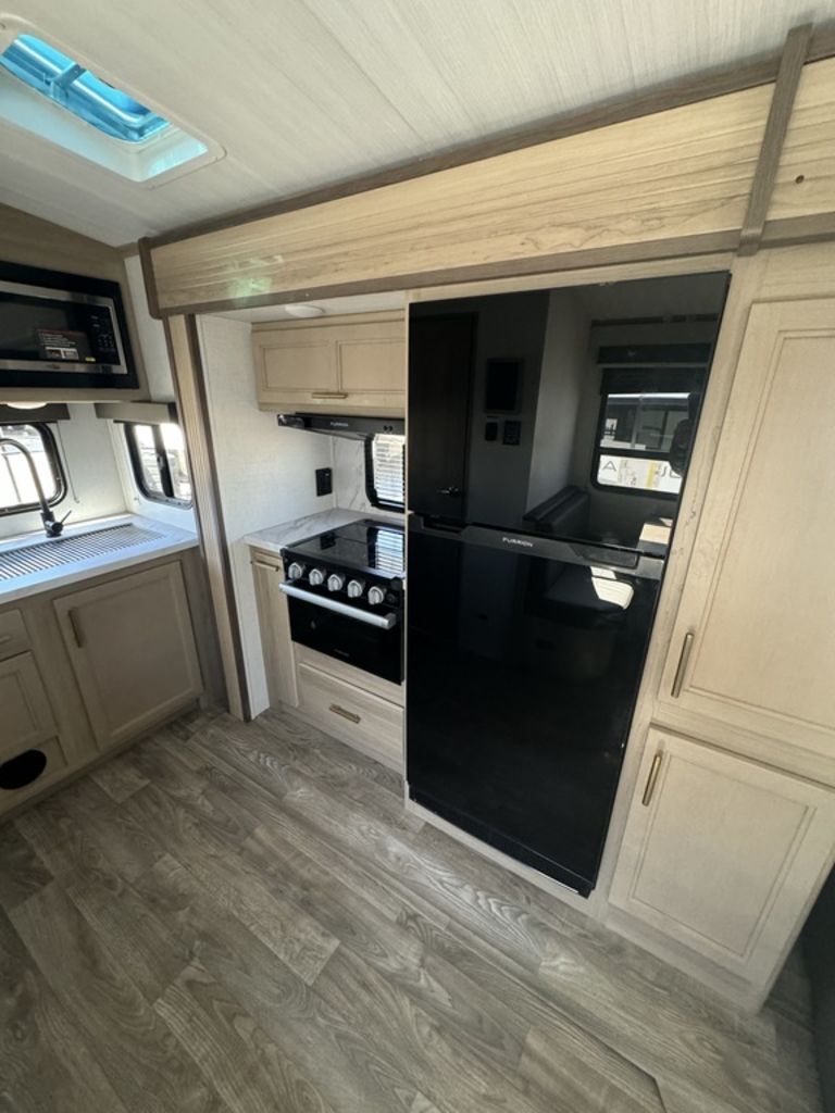 New 2024 Keystone Rv Outback Ultra-Lite 221UMD For Sale in Fond Du Lac ...