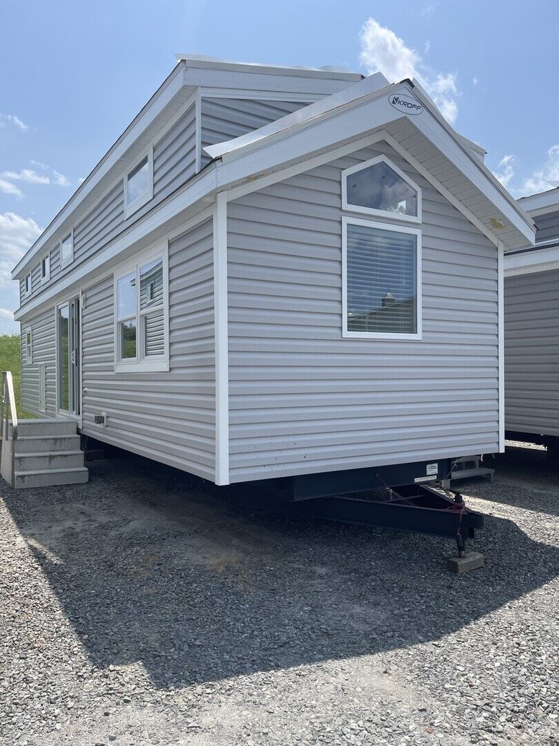 Lakeside For Sale - Kropf Park Model RVs - Park Models - RV Trader