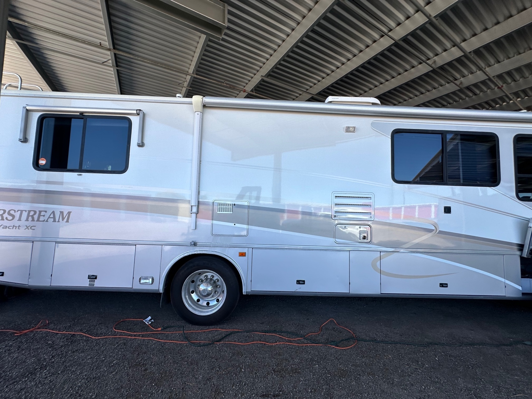 2000 35 Xc Land Yacht For Sale - Airstream RVs - RV Trader