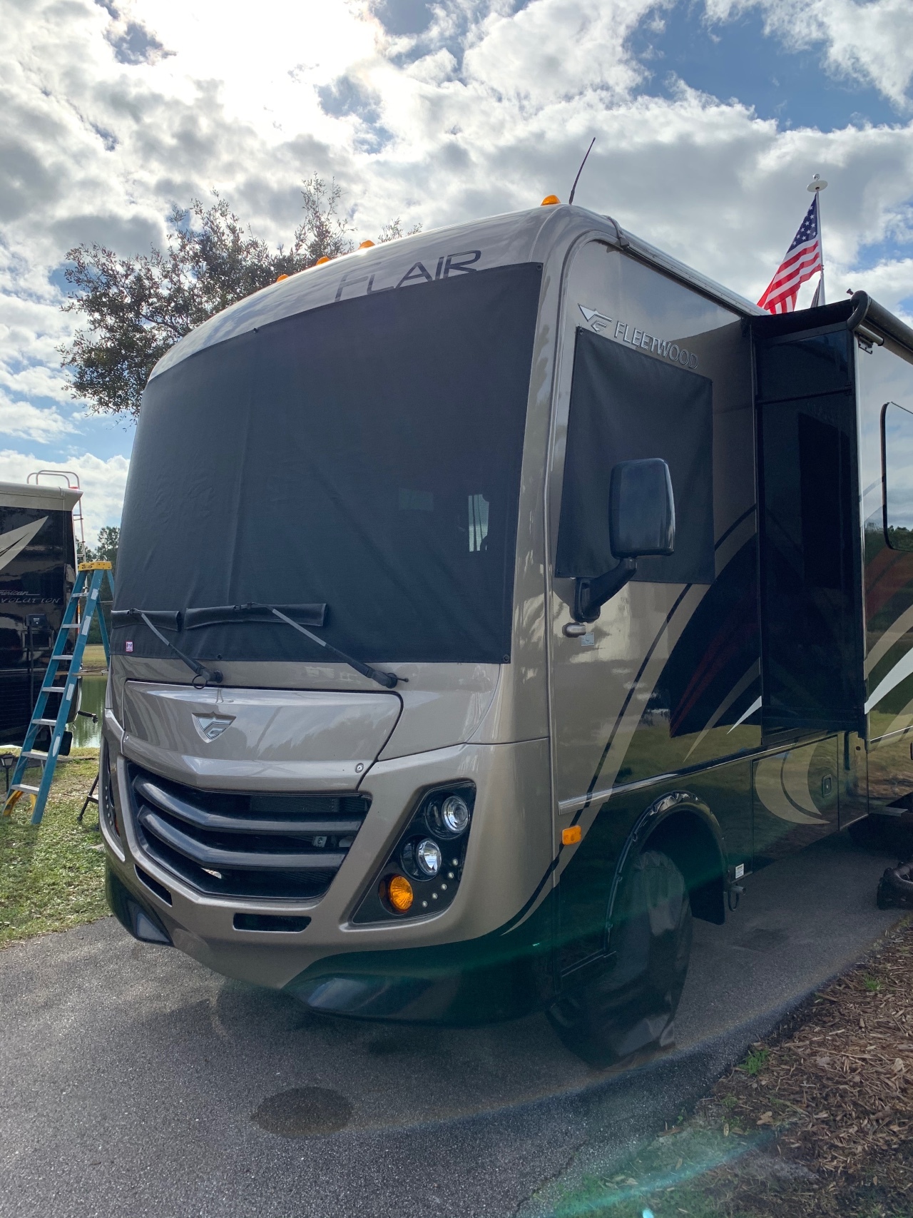 26D Flair For Sale Sleeps 2 - Fleetwood RVs - RV Trader