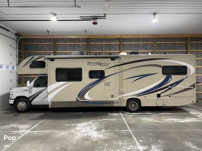 Used 2018 Thor Motor Coach Freedom Elite 30FE For Sale in Lafayette, IN ...