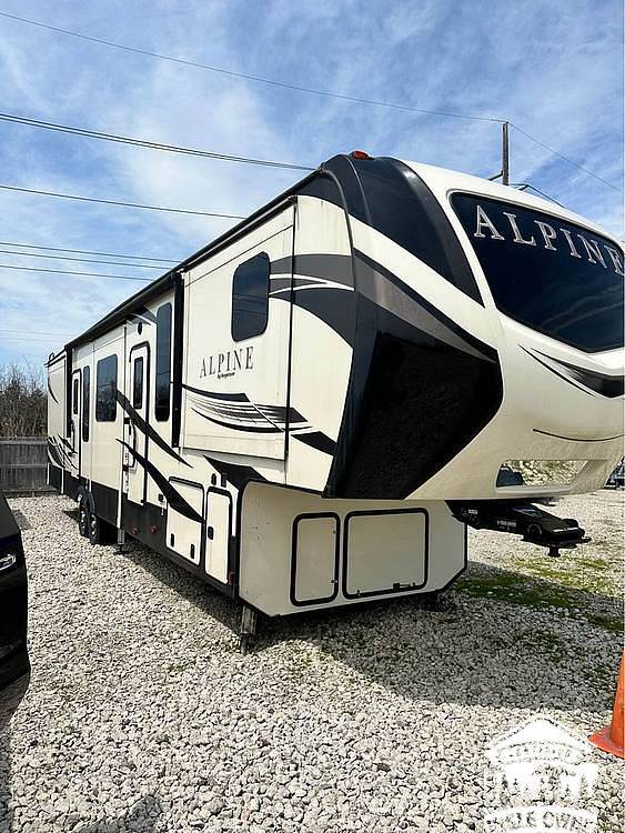 Used 2019 Keystone Alpine 3800FK For Sale in Fair Haven, MI ...